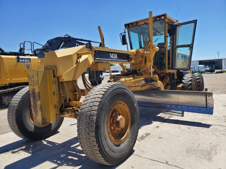 What to look for in a CAT 143H Motor Grader